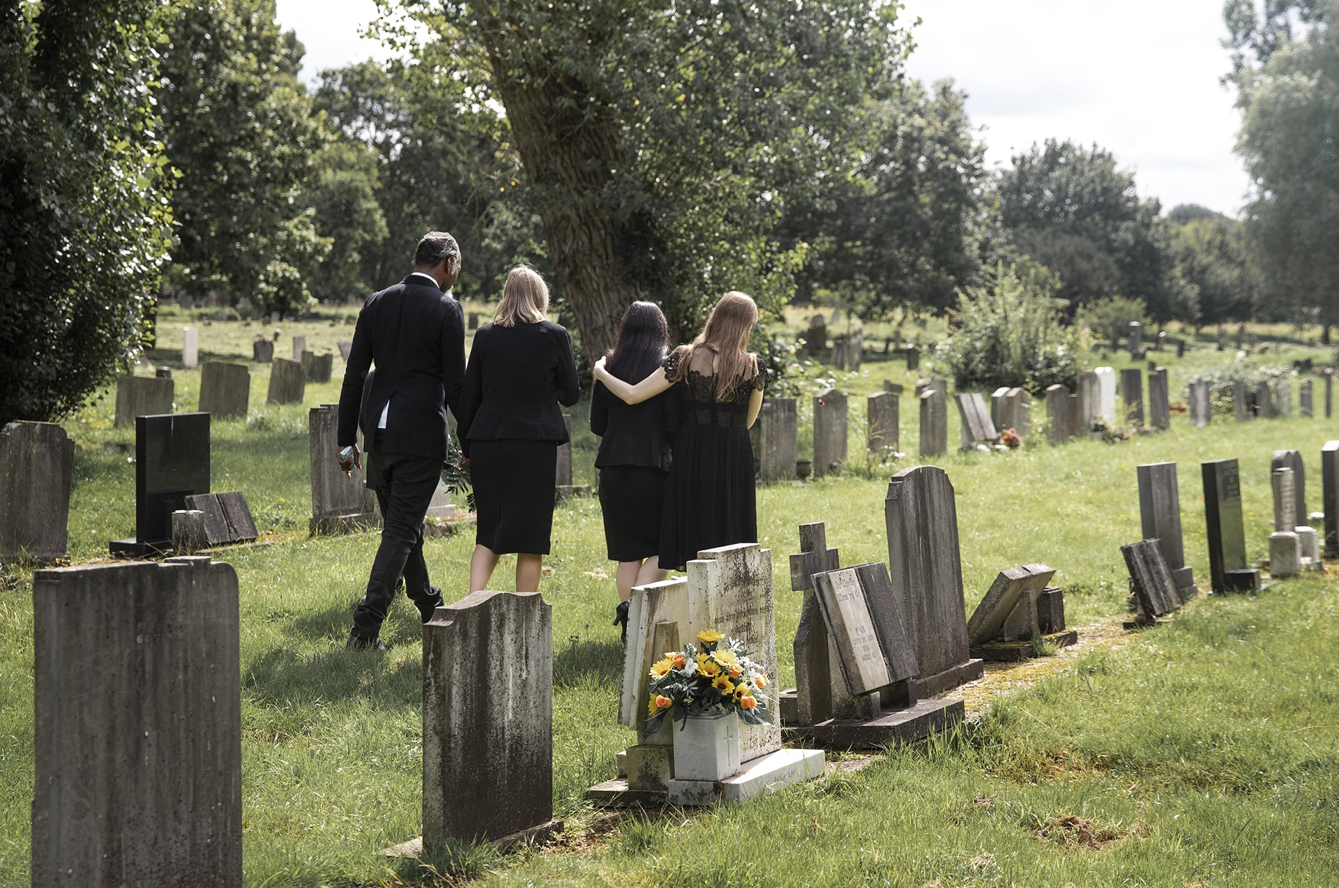 Servicii Funerare Buzău - Pompe Funebre Buzău - Transport Funerar